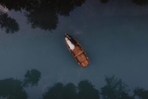 Exploring Moon Pool Ship Design for Salvage Operations